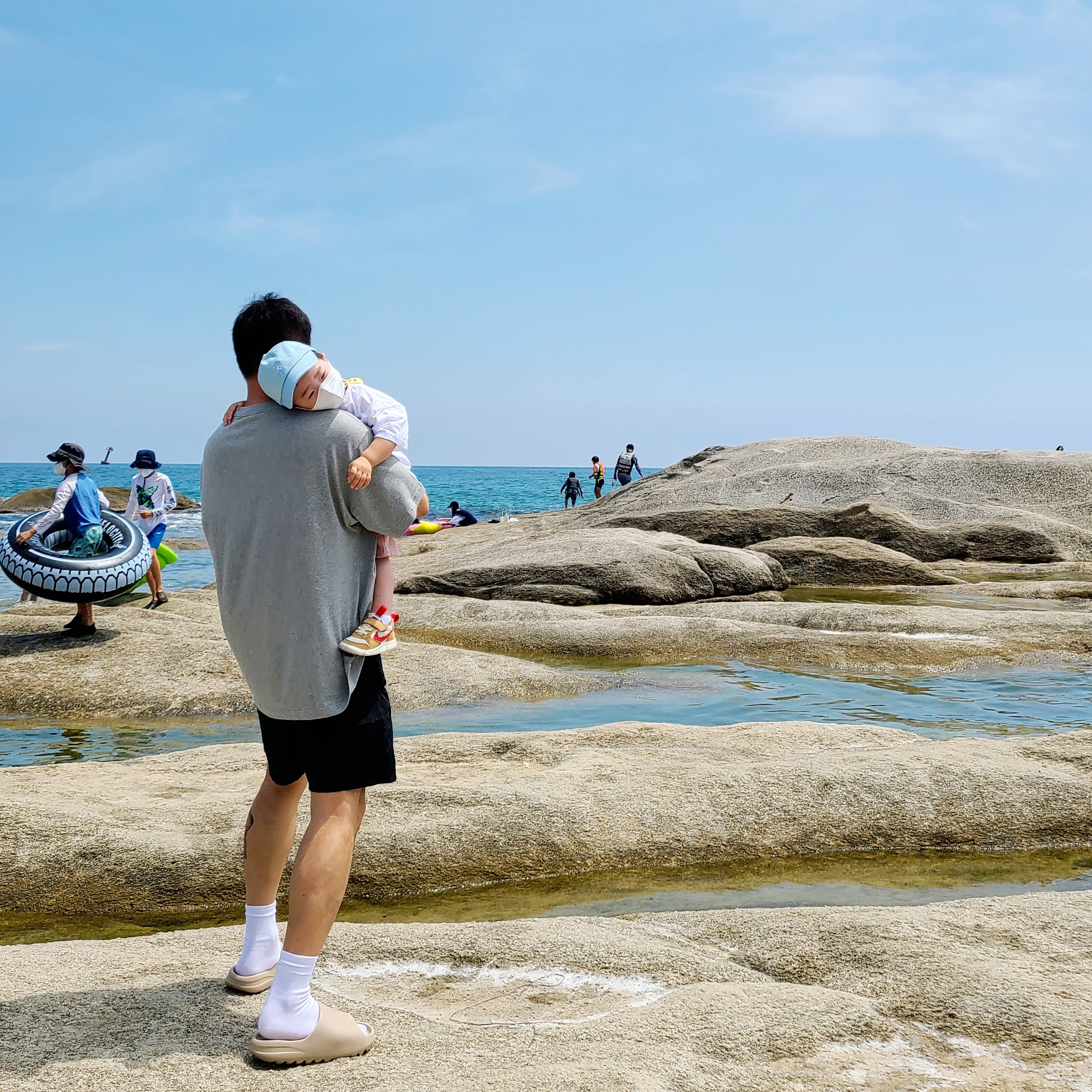 또또 (@ttotto) 님의 게시물 | KREAM