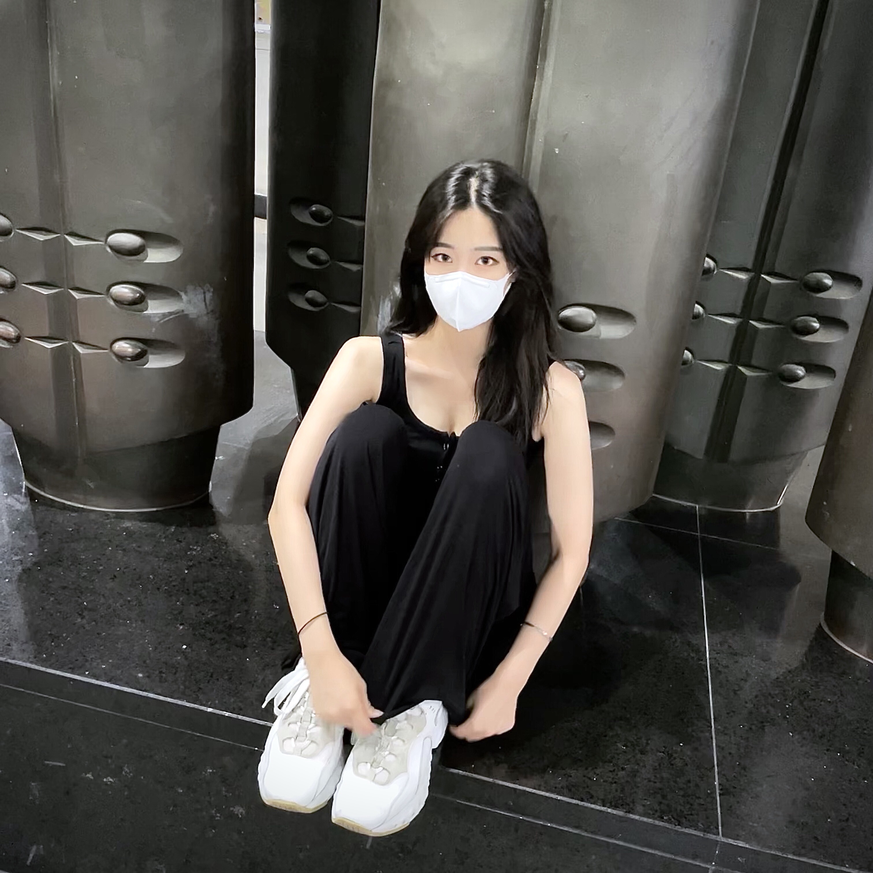 윤코기 (@iluvyhy) 님의 게시물 | KREAM