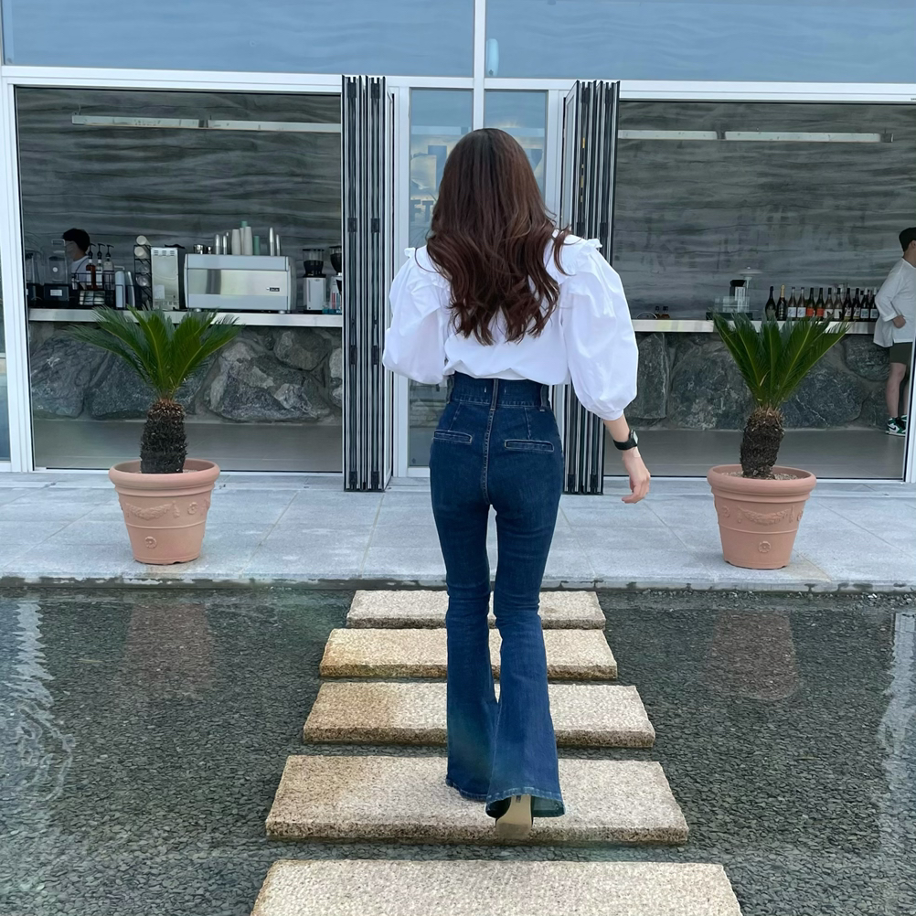 안젤리나콩순 (@dm._.luv) 님의 프로필 | KREAM