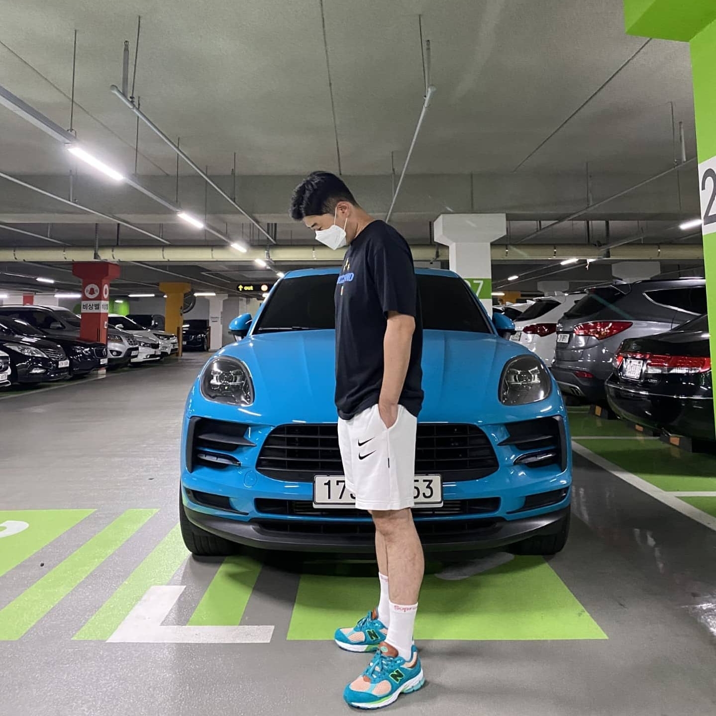 swhufs83 (@feliz_sw) 님의 게시물 | KREAM