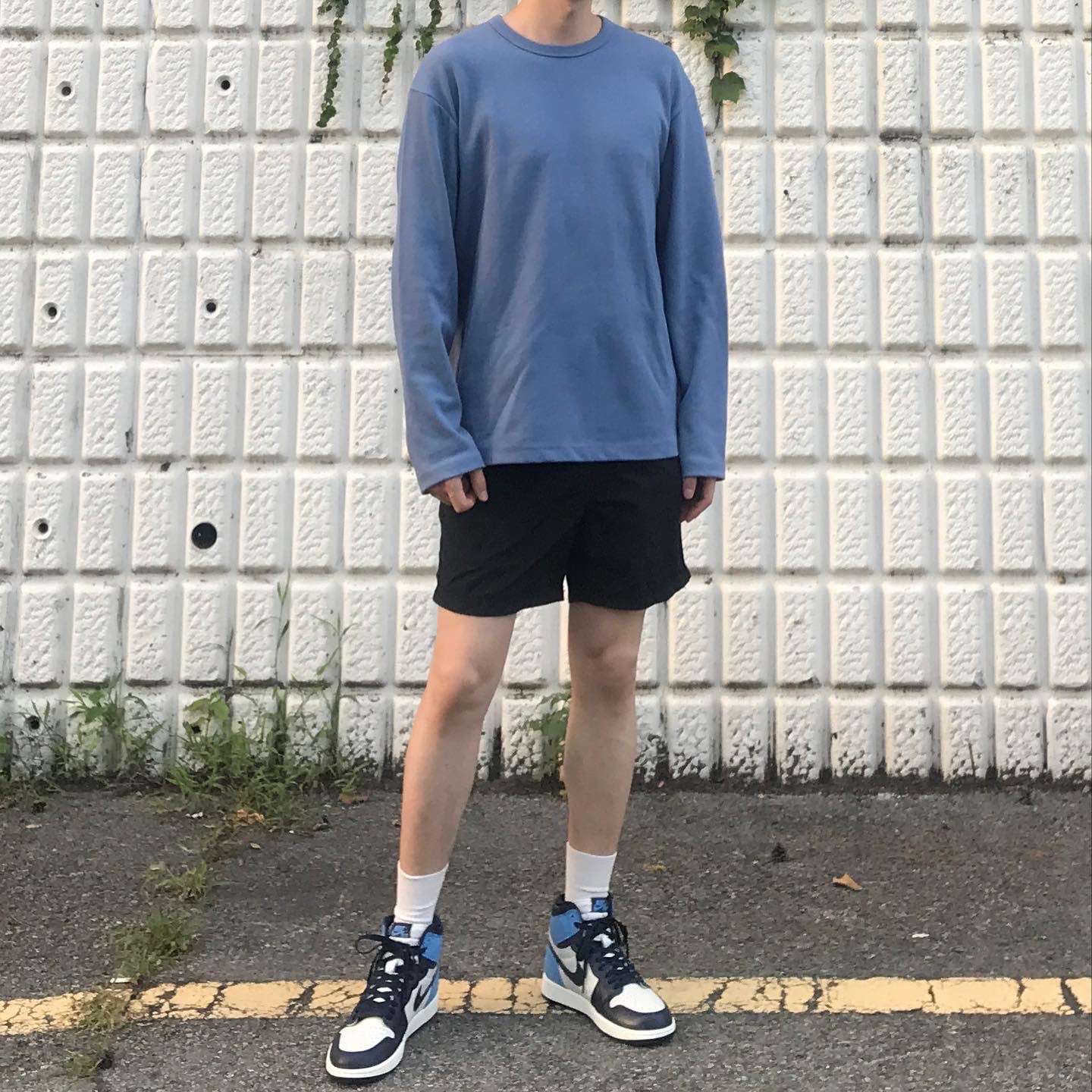 러프 (@rough.xx) 님의 게시물 | KREAM