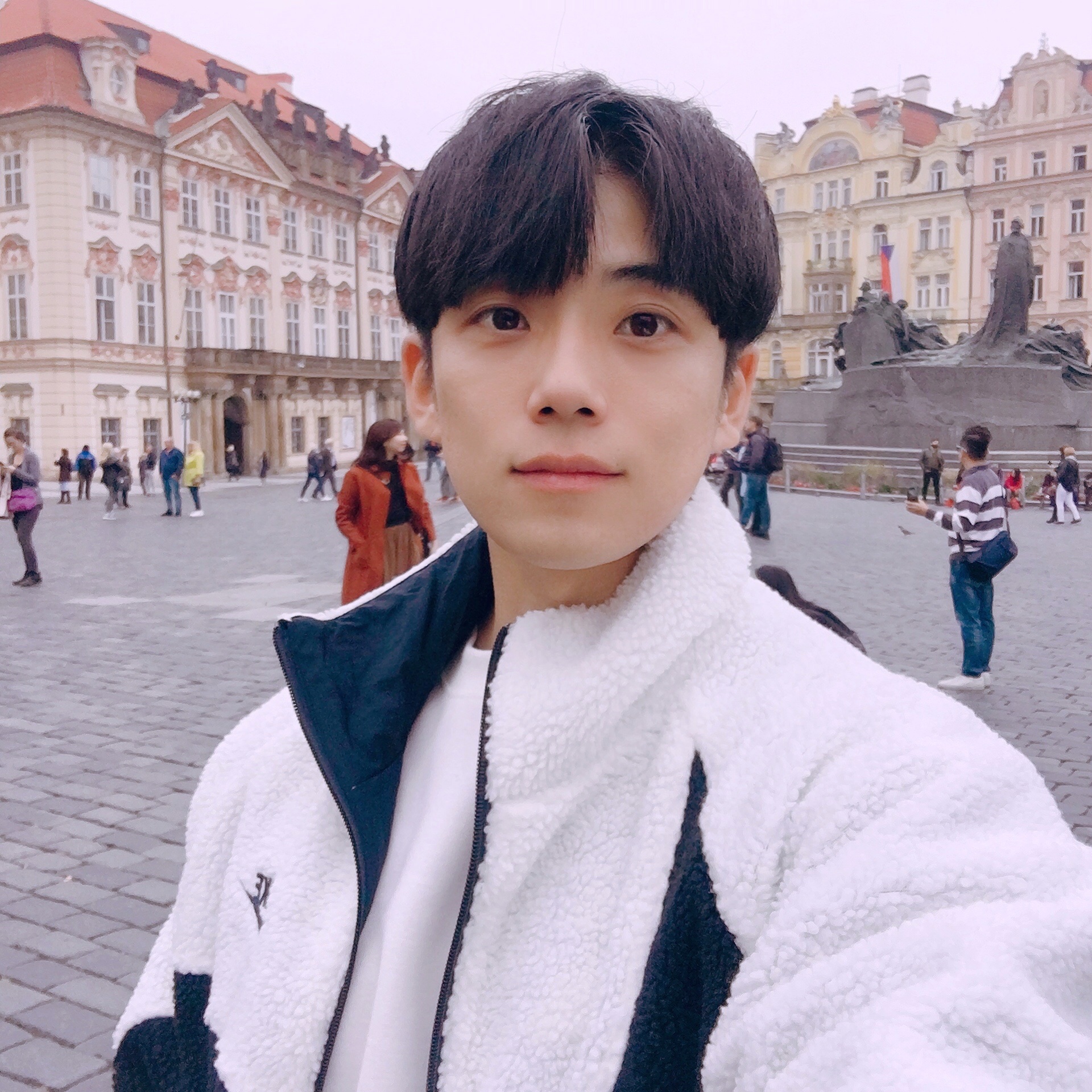 옥이 (@hell_two_87) 님의 게시물 | KREAM