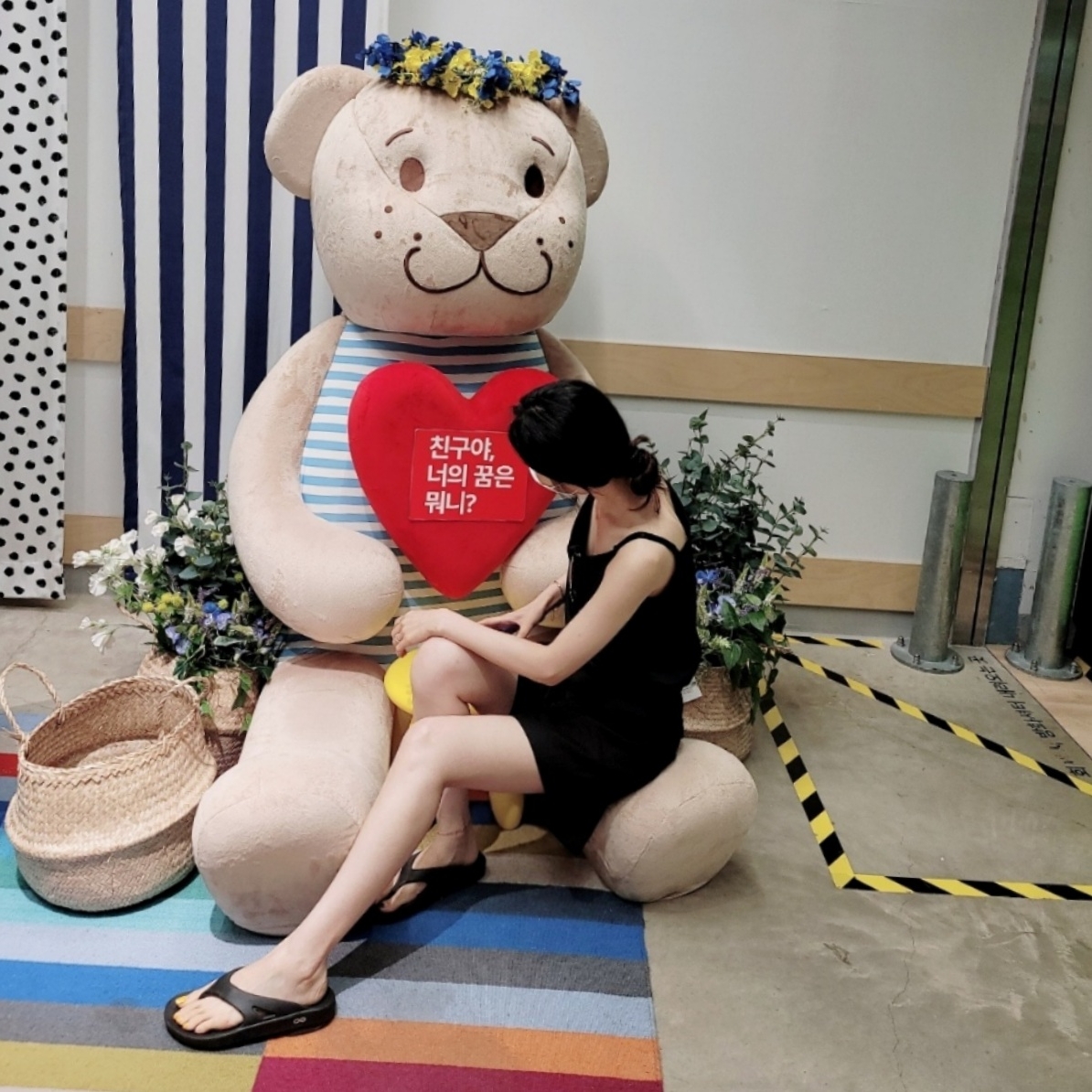 (@moon_jj) 님의 게시물 | KREAM