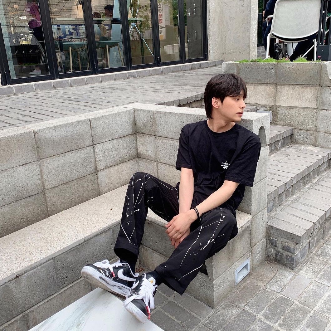 민진 (@x_sacky) 님의 게시물 | KREAM