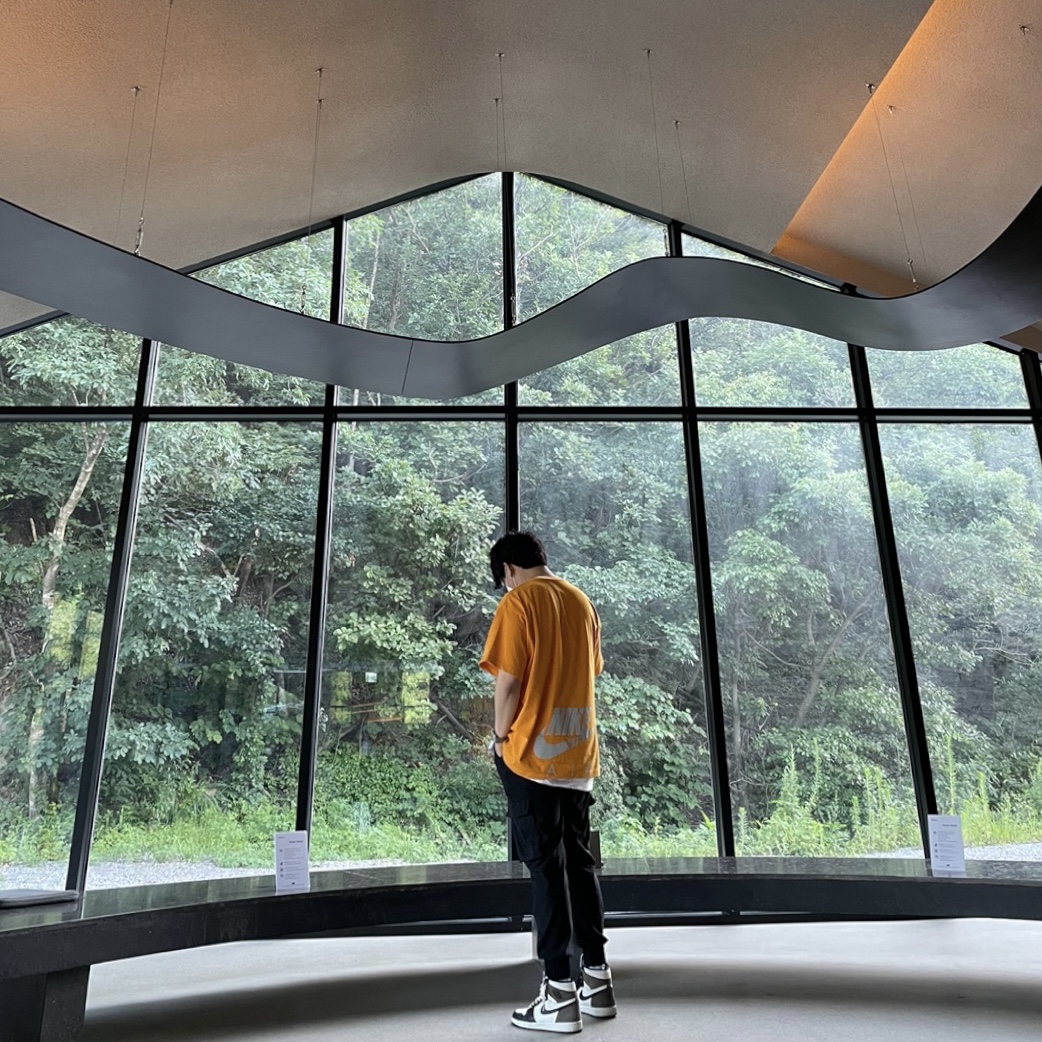 insta: jjy._.e (@jjy._.e) 님의 게시물 | KREAM