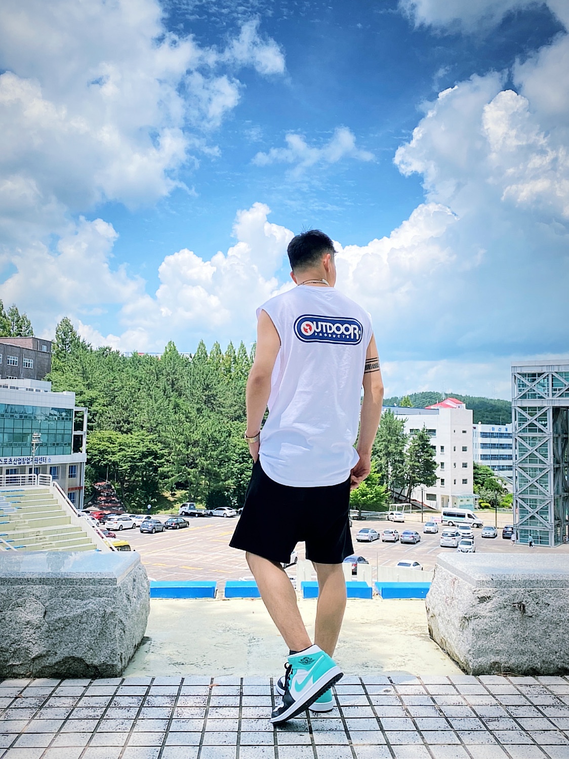 insta: yong.... (@longcutevippro) 님의 게시물 | KREAM