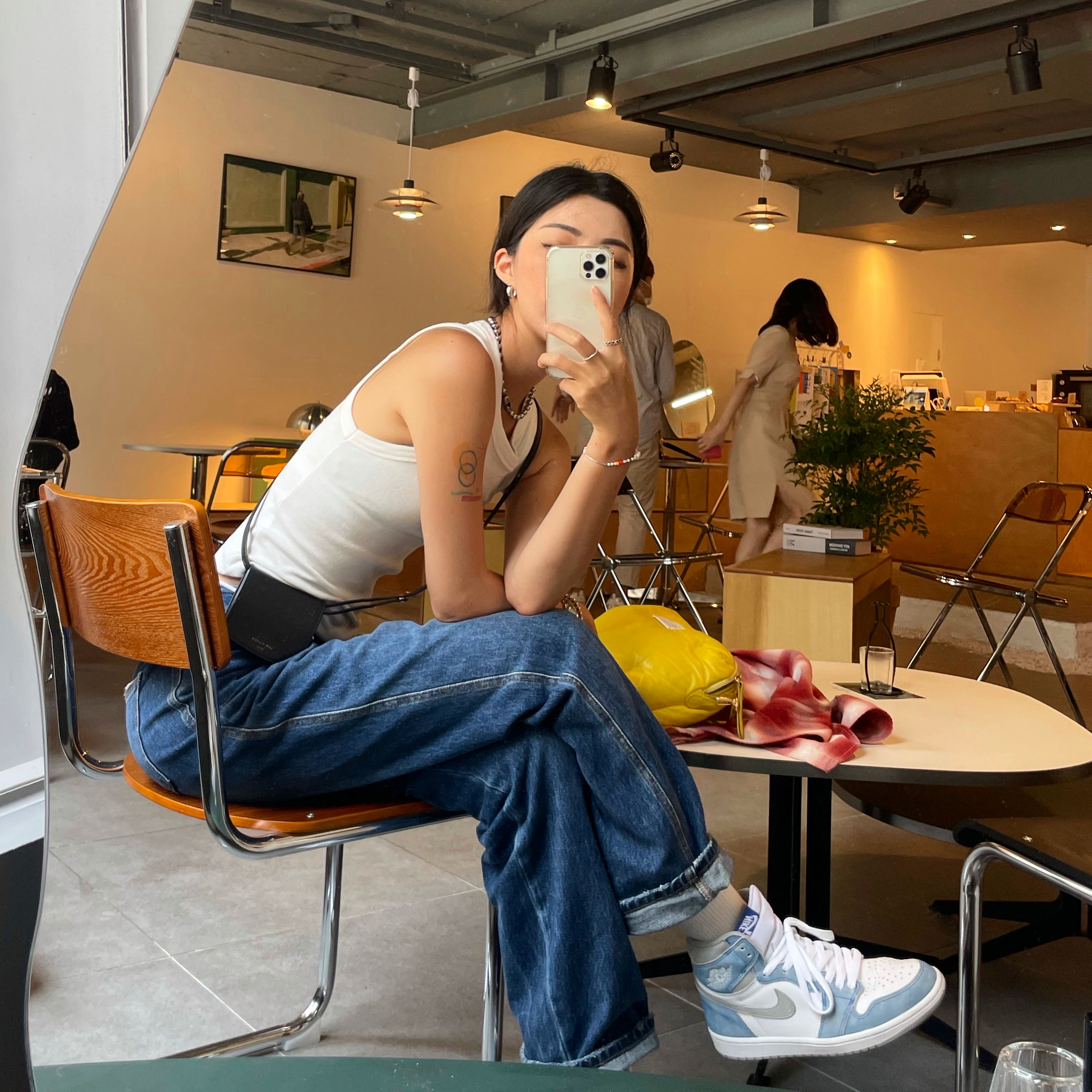 앵미 (@00kay) 님의 게시물 | KREAM