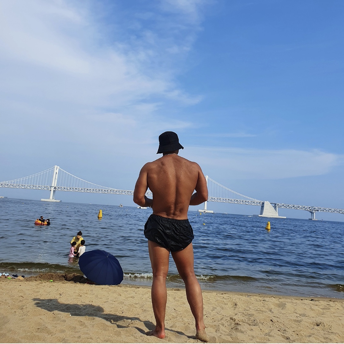 변브로 (@byunbro) 님의 게시물 | KREAM