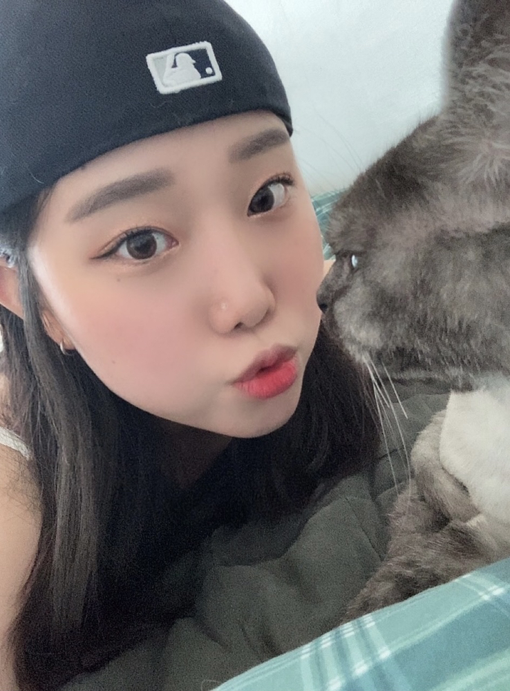 김은솔 (@e__soul_) 님의 게시물 | KREAM