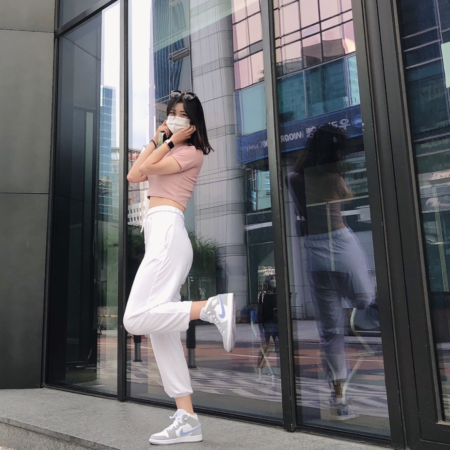 bebe (@hxx_sunny_) 님의 게시물 | KREAM