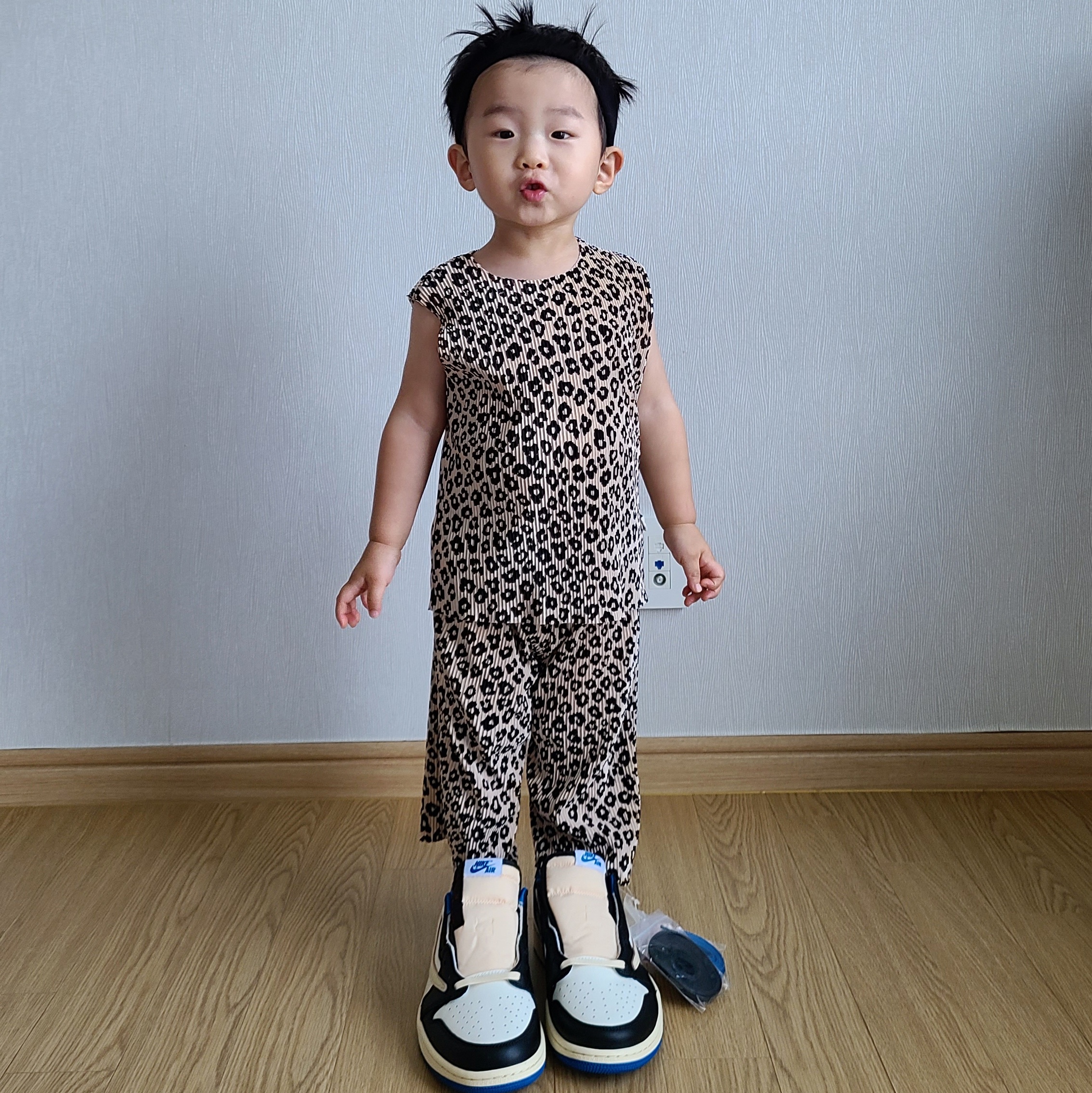 또또 (@ttotto) 님의 게시물 | KREAM