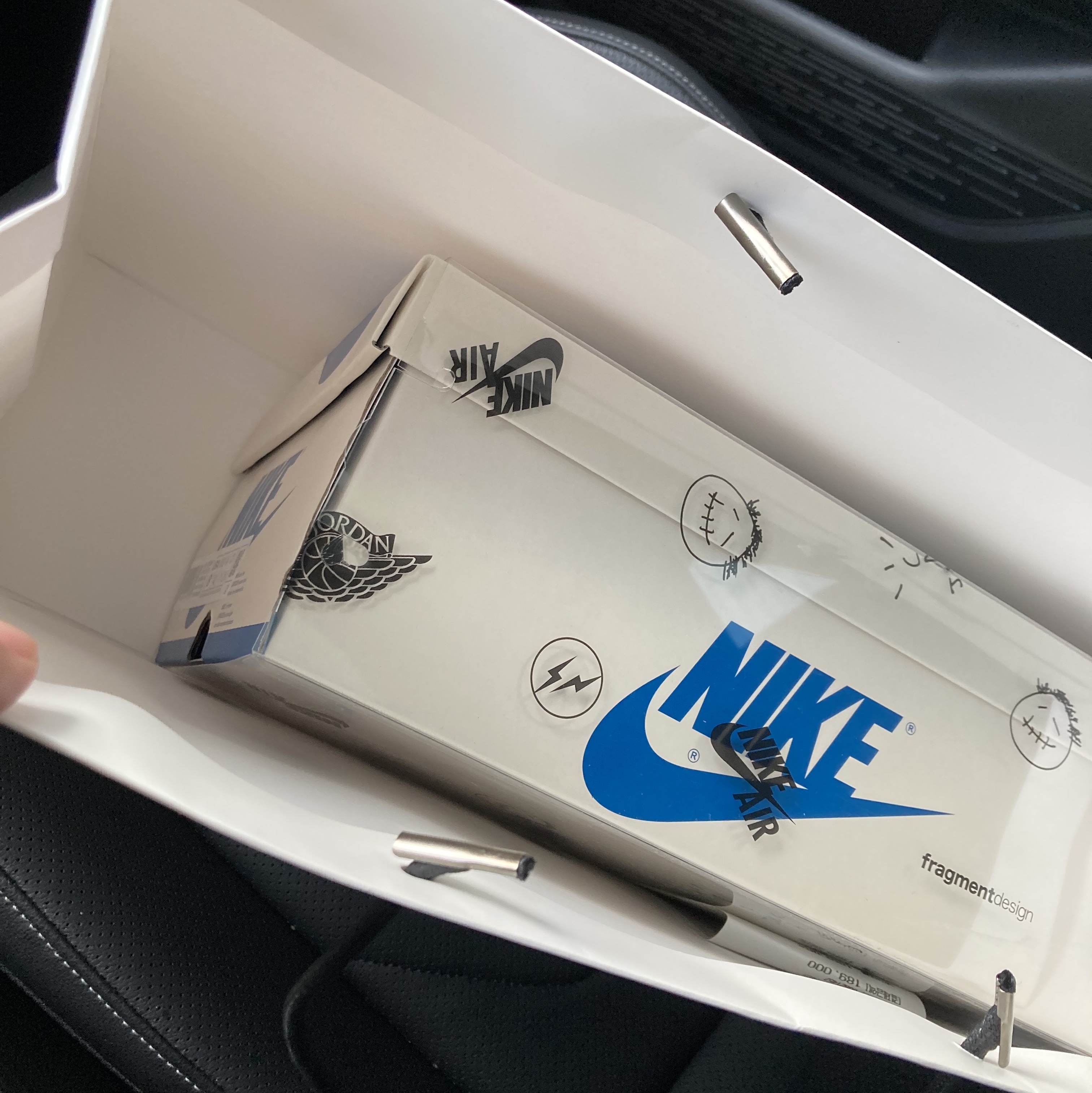 정봉이 (@bong_48) 님의 게시물 | KREAM