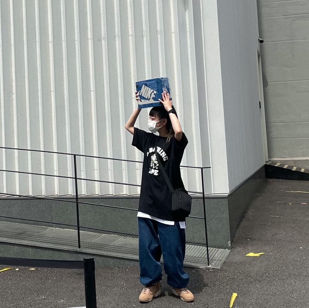 (@oz.wego) 님의 게시물 | KREAM