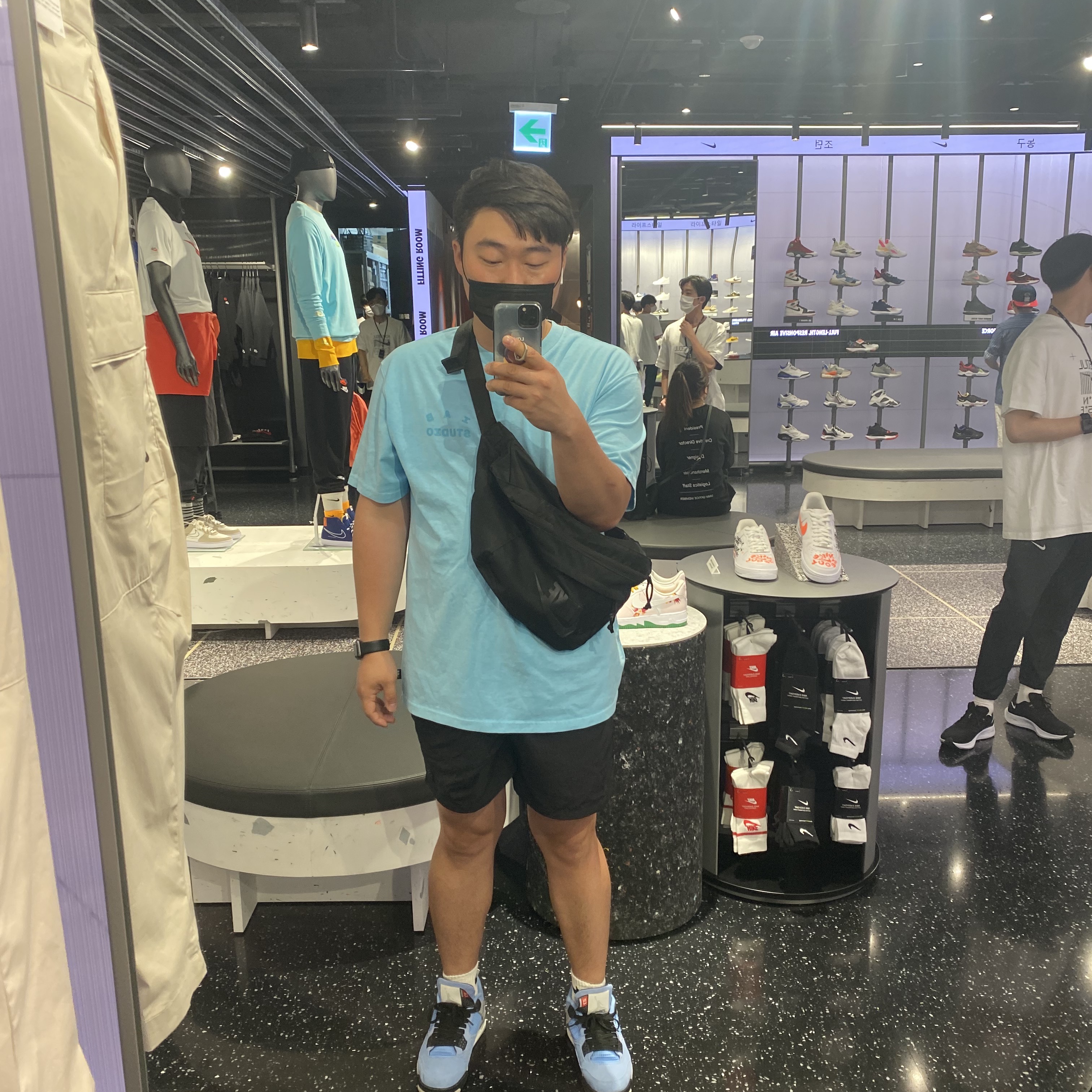 pok2345 (@doovoo) 님의 게시물 | KREAM