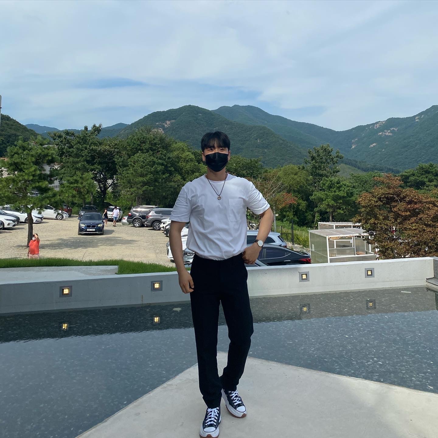 (@se0__ss) 님의 게시물 | KREAM