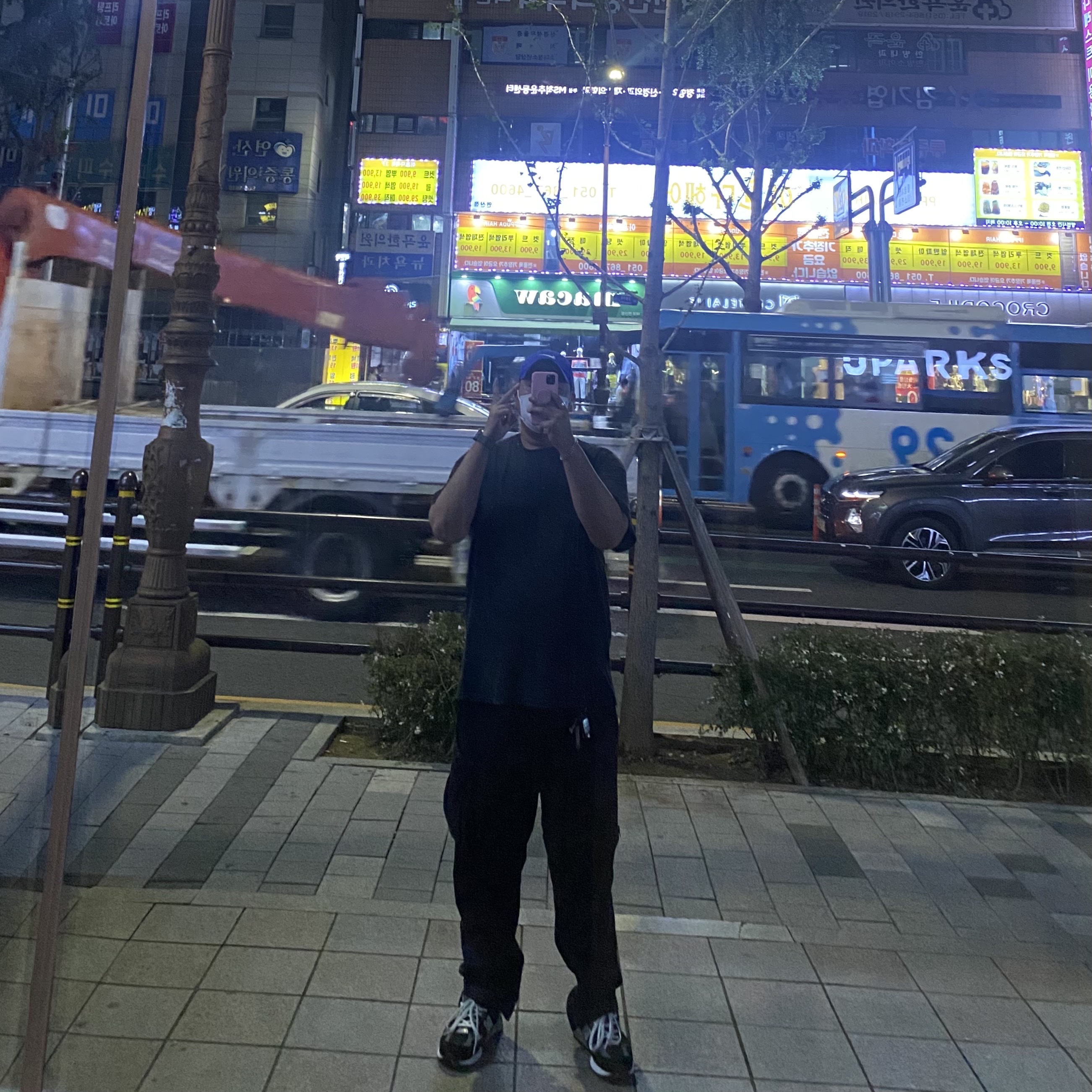 김하준 (@0n_my_wave) 님의 게시물 | KREAM