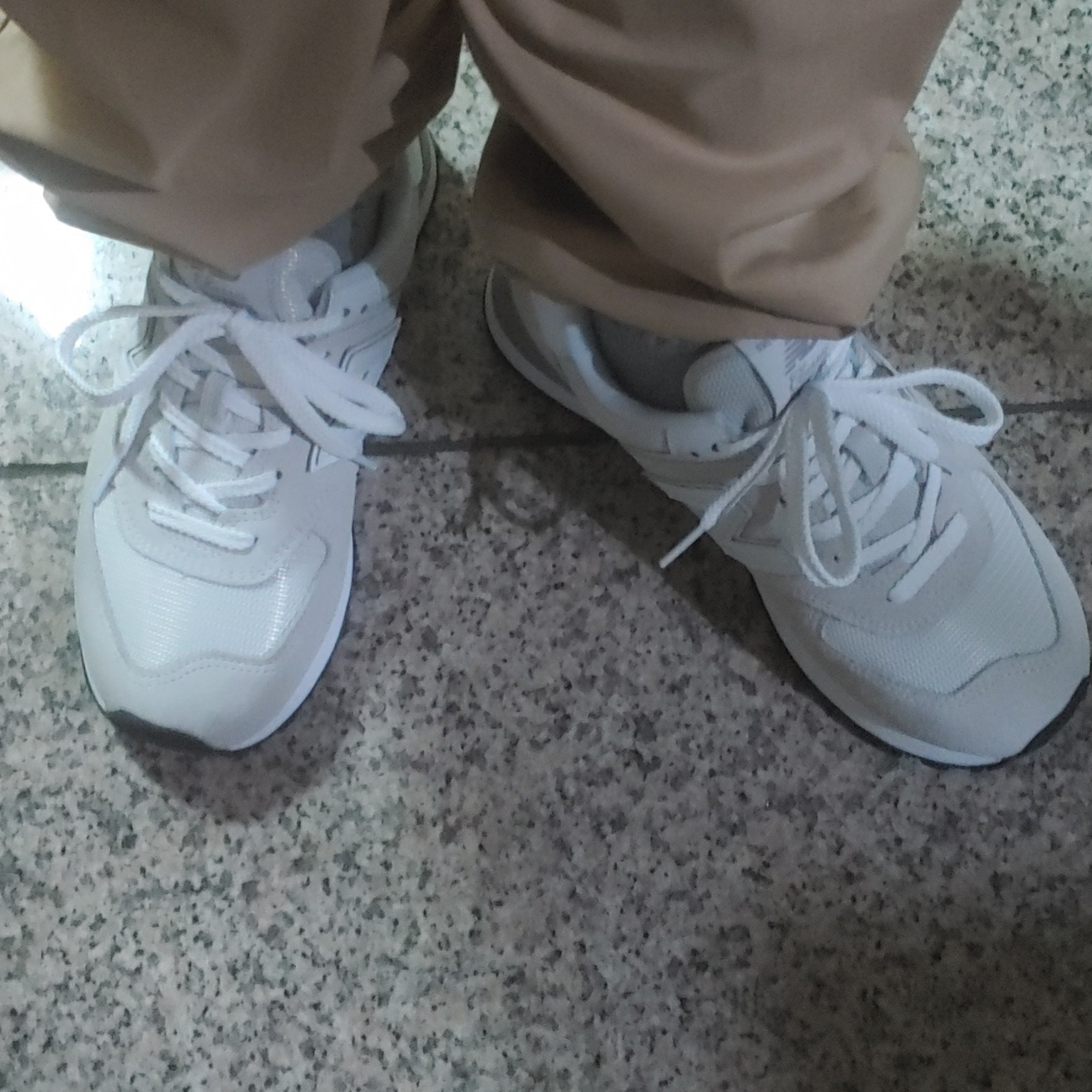 Alex (@artphilo) 님의 게시물 | KREAM