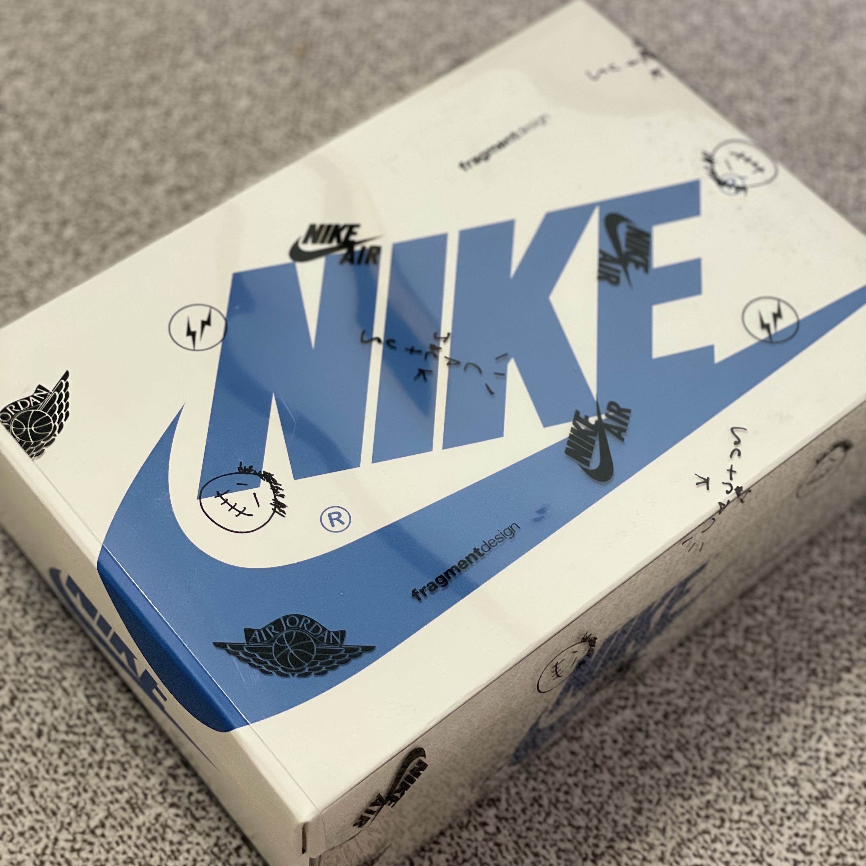 (@jj.wonkyung) 님의 게시물 | KREAM