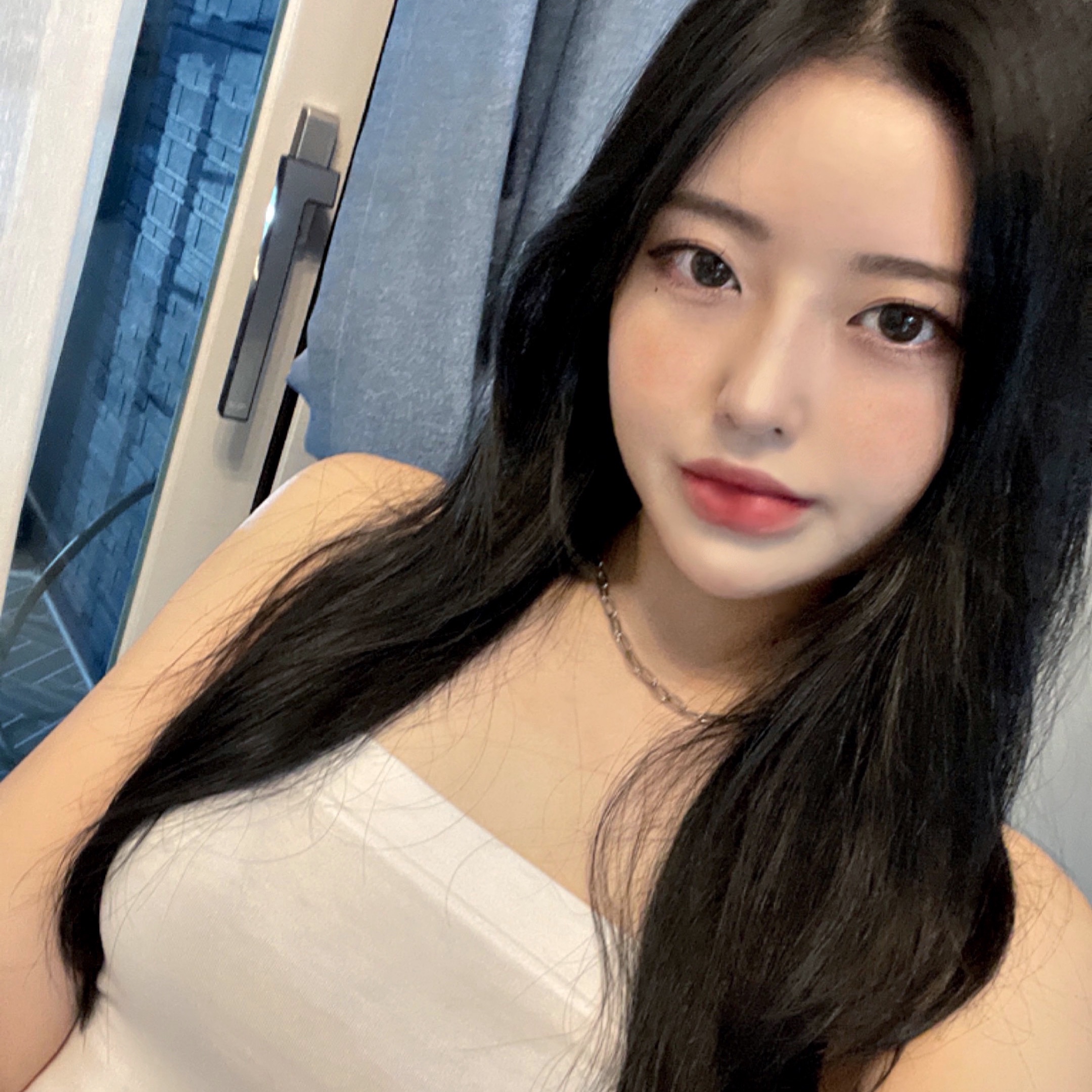 홍시맘 (@oue_nn) 님의 게시물 | KREAM