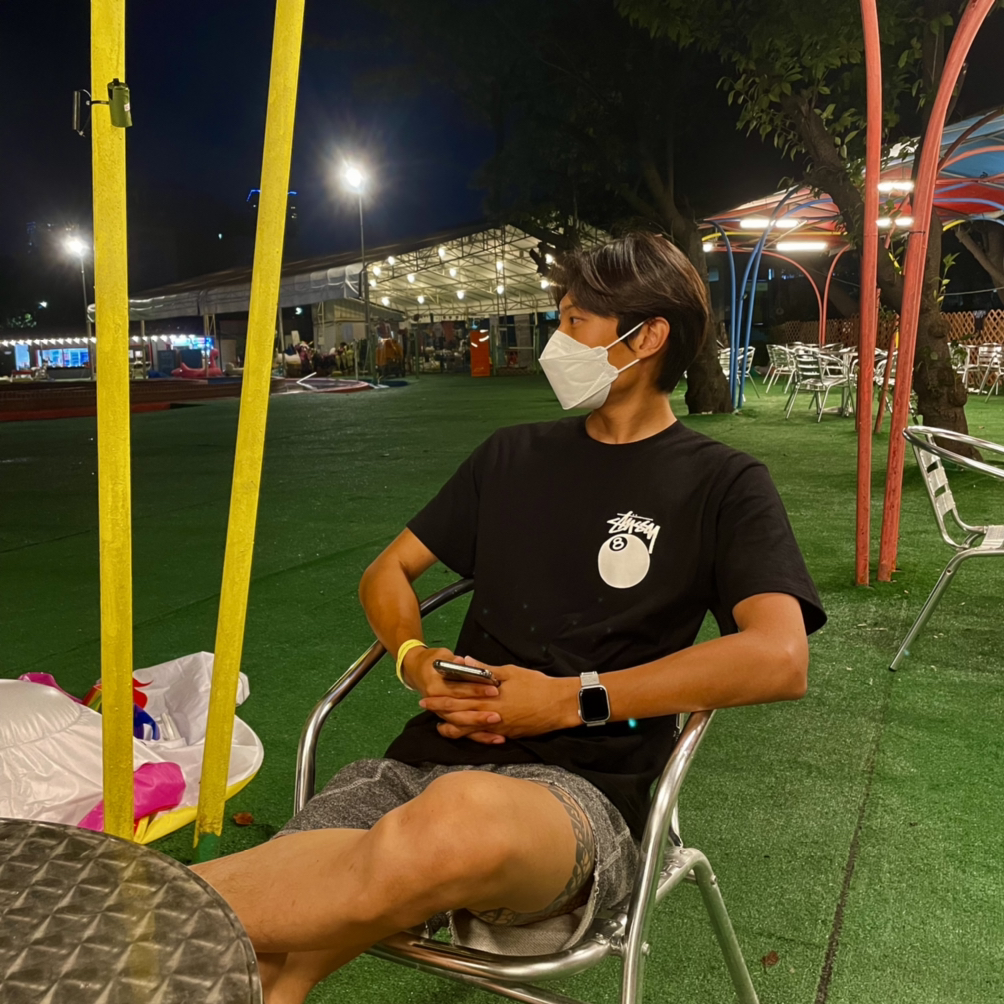 hjy80222 (@zerotot) 님의 게시물 | KREAM