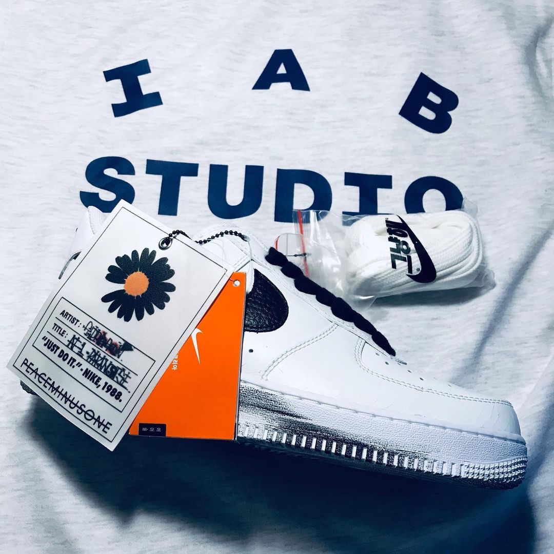 이지효 (@yemanameis_) 님의 게시물 | KREAM