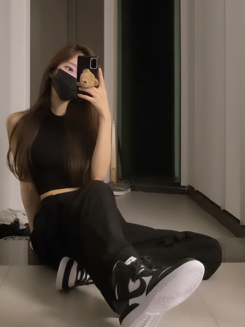 (@hn_i_i) 님의 게시물 | KREAM