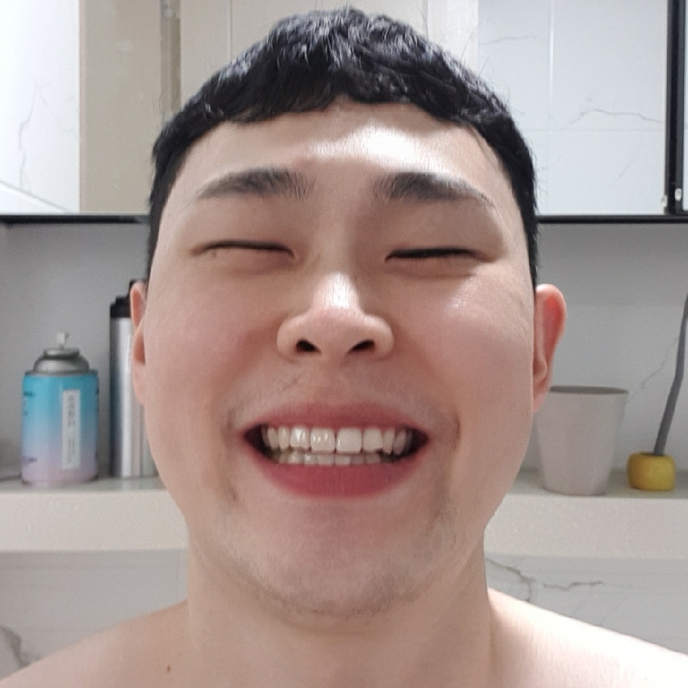 (@moonbogood) 님의 게시물 | KREAM