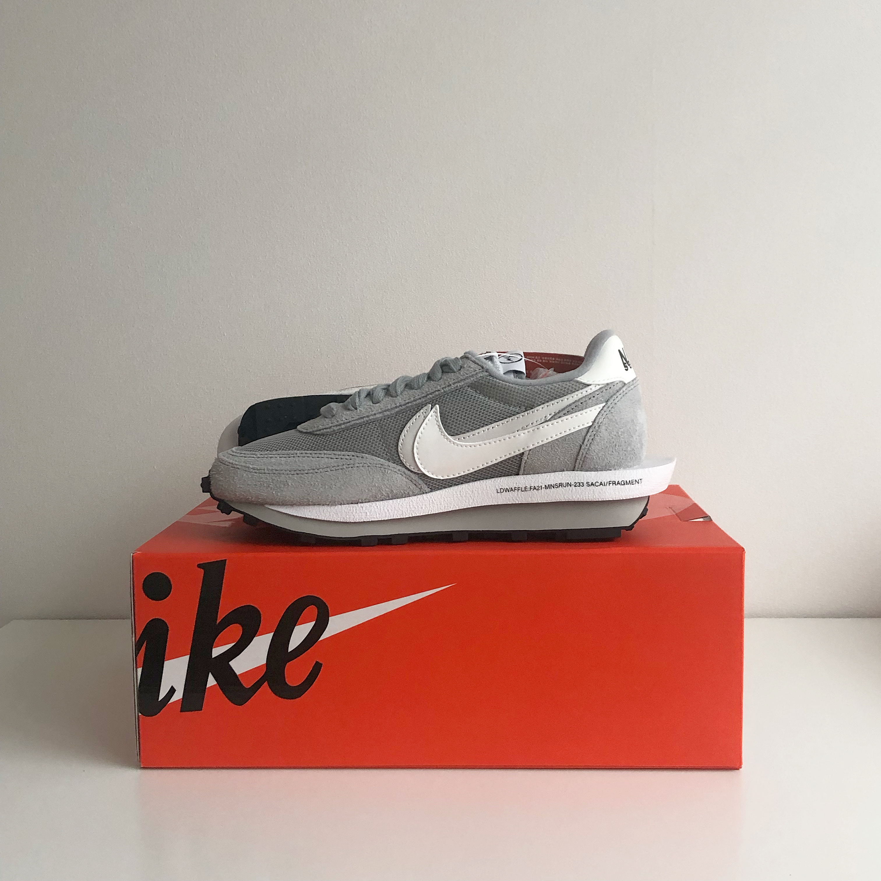 공룡 (@happy.sy) 님의 게시물 | KREAM