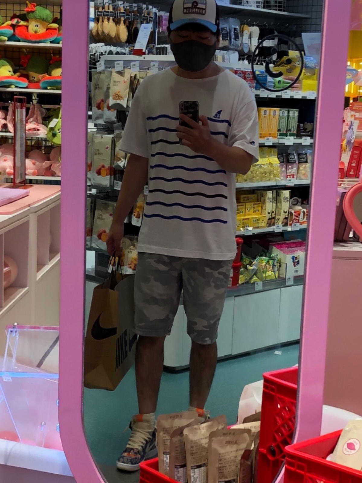 조슈아 (@cup.of.josh) 님의 게시물 | KREAM