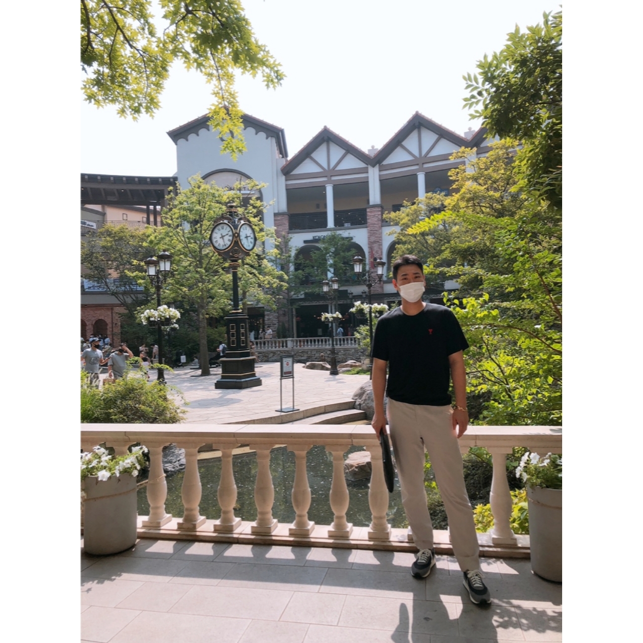 가제이 (@huni_hun) 님의 게시물 | KREAM