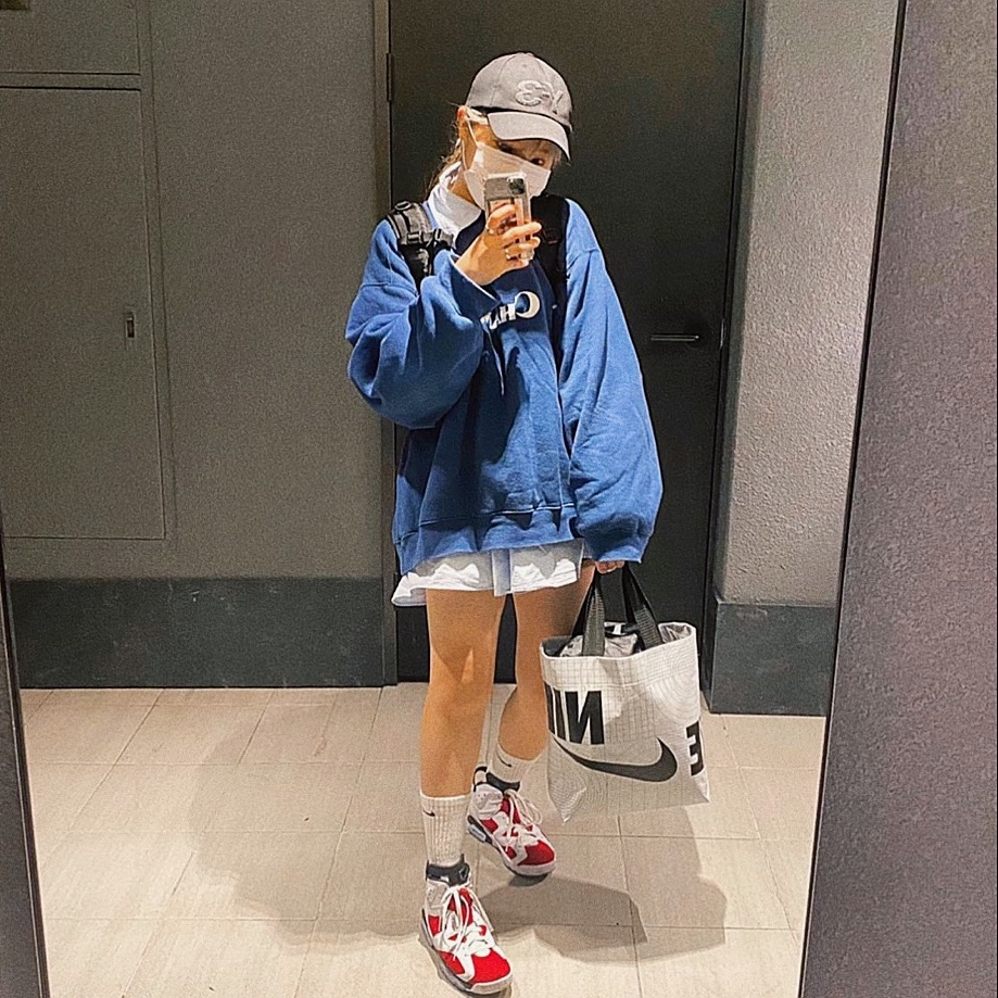 융🐬 (@__yoon.23) 님의 게시물 | KREAM