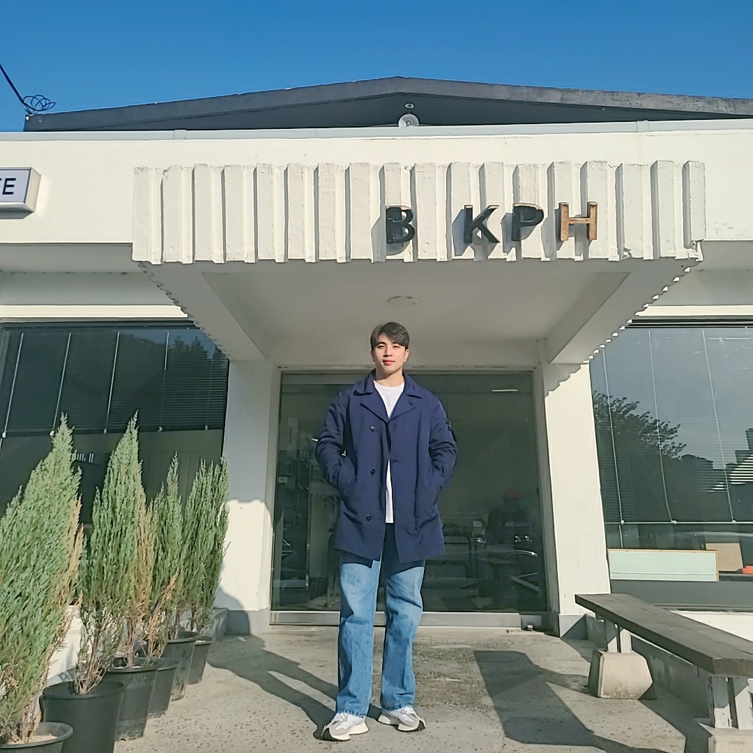 유준 (@k__yj) 님의 게시물 | KREAM