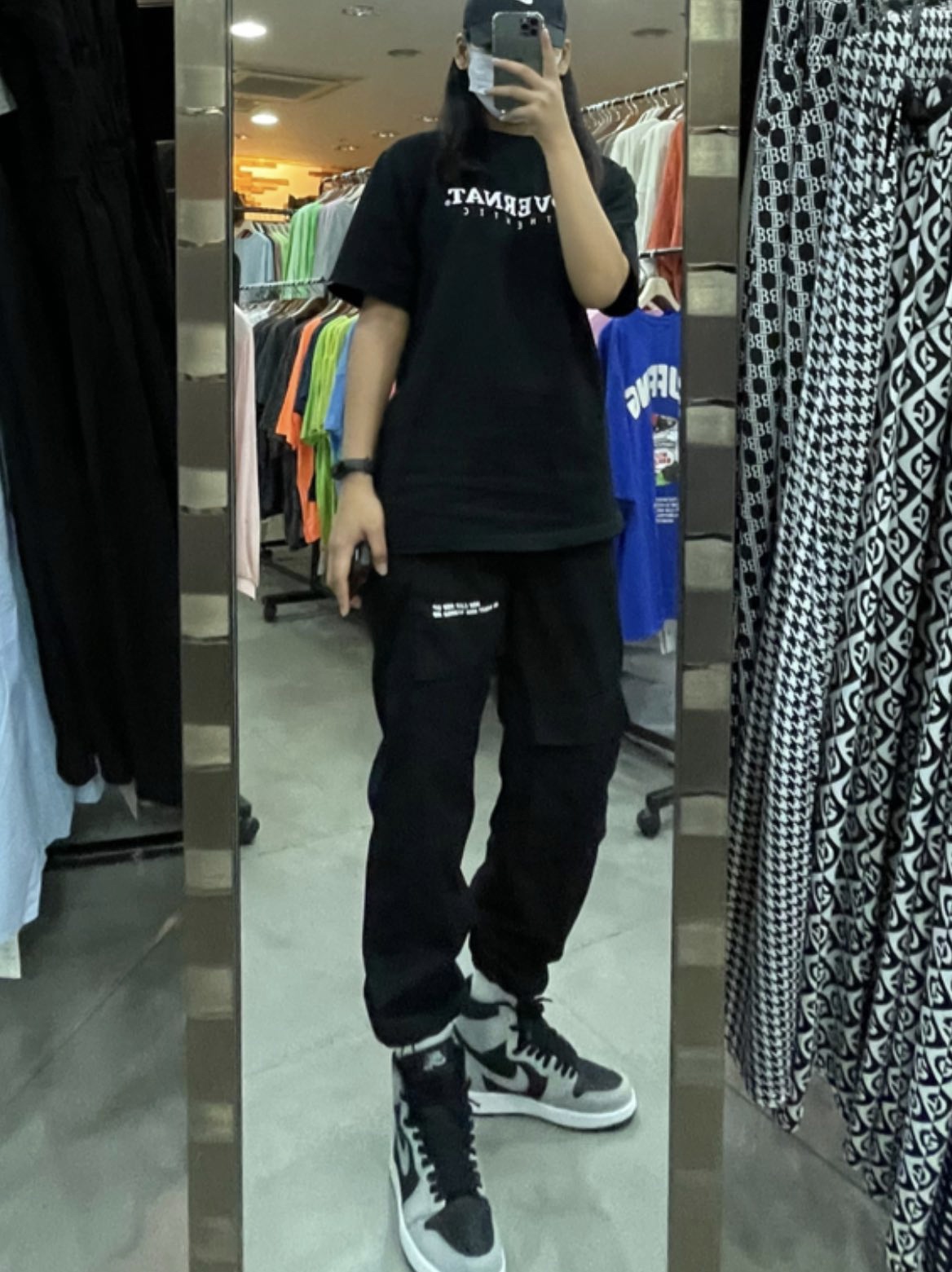 Insta @euun_... (@euun_hyye) 님의 게시물 | KREAM