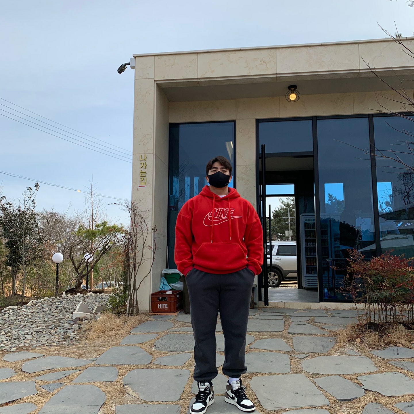 유준 (@k__yj) 님의 게시물 | KREAM