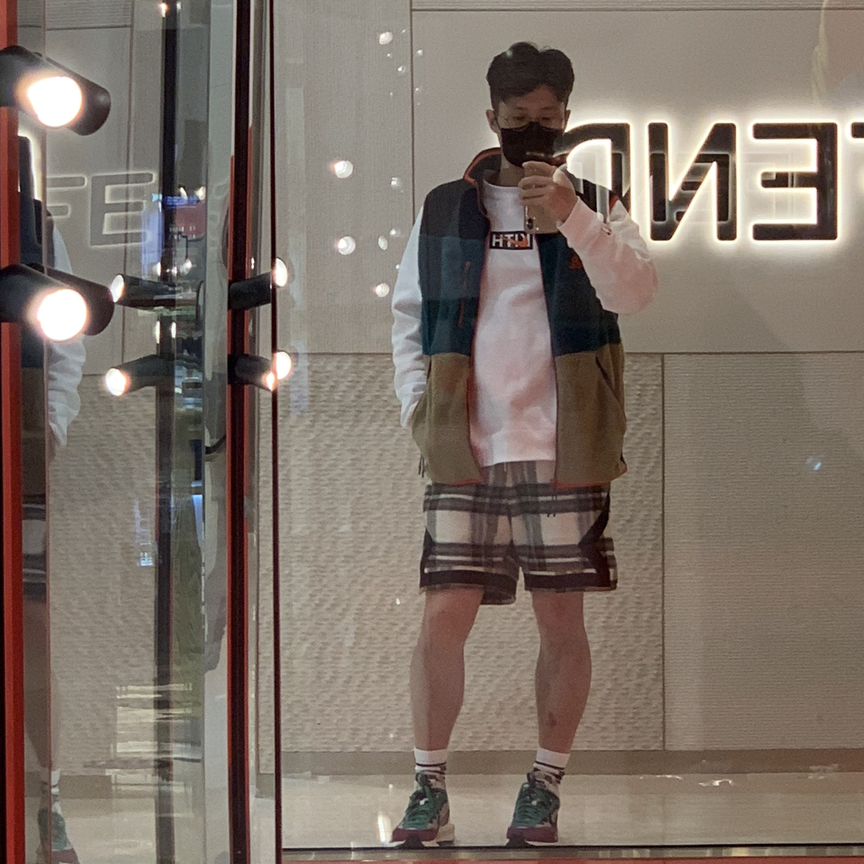 이지 어린이 (@dayfly) 님의 게시물 | KREAM