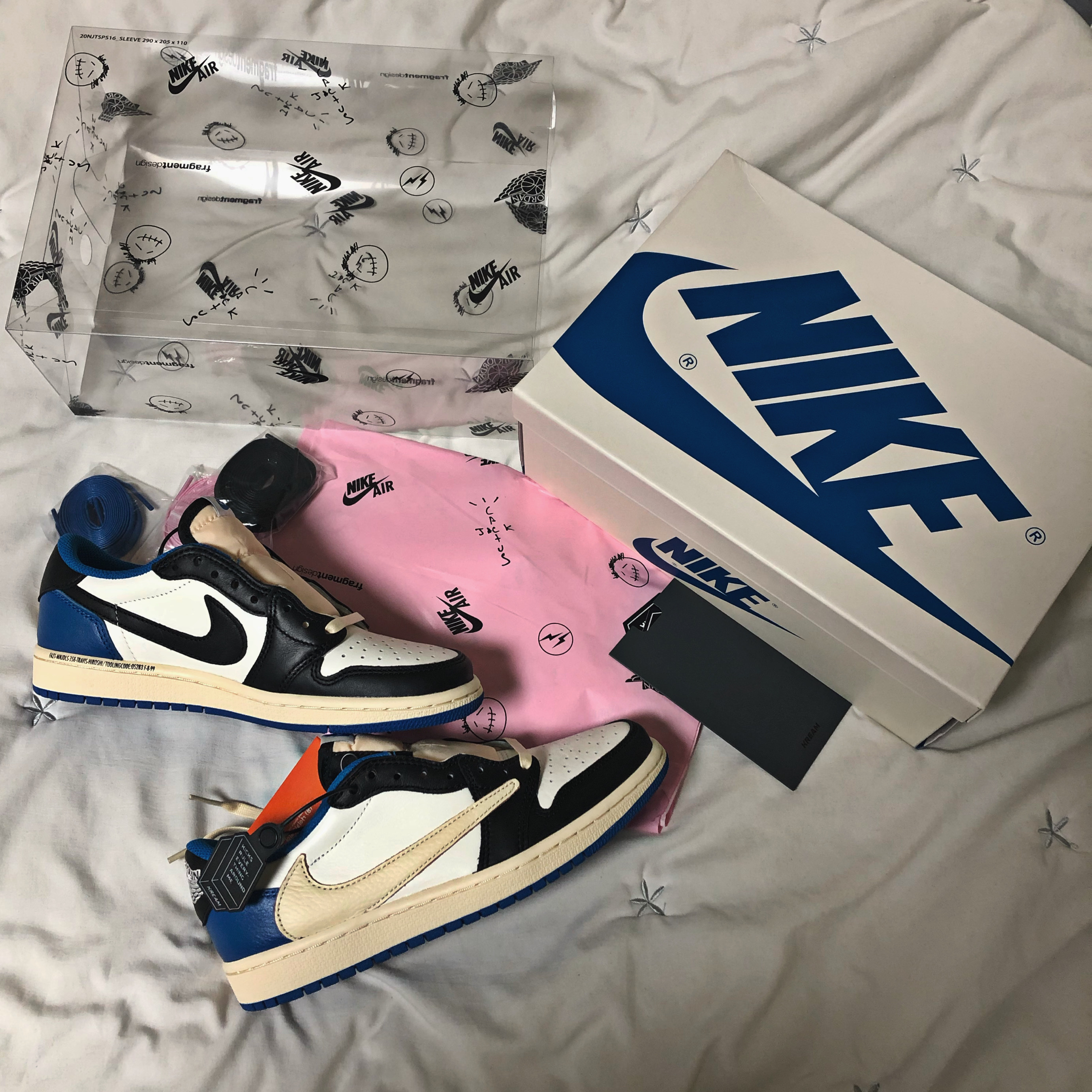 🤫 (@lalaloo) 님의 게시물 | KREAM