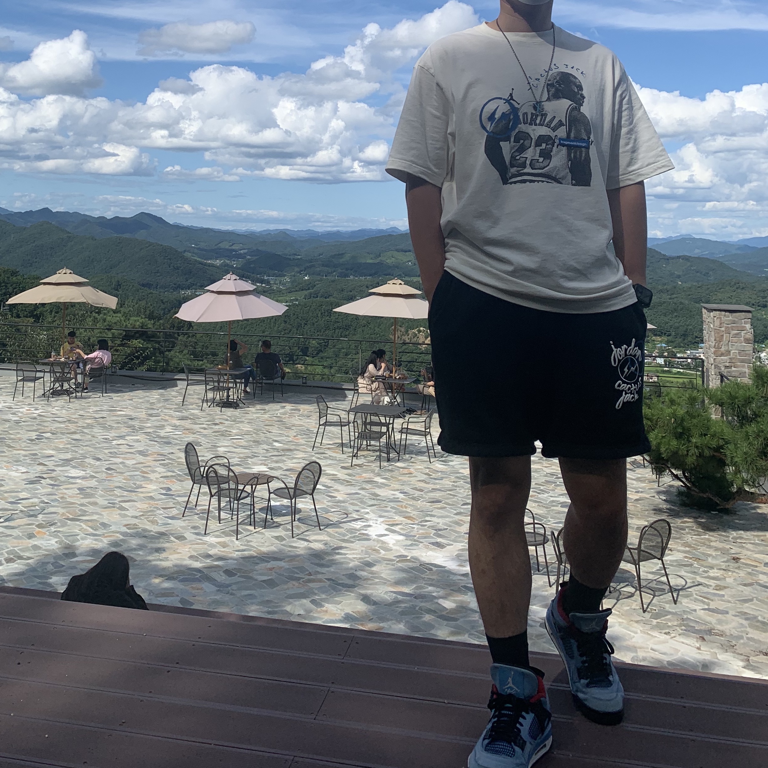 (@catusjack) 님의 게시물 | KREAM