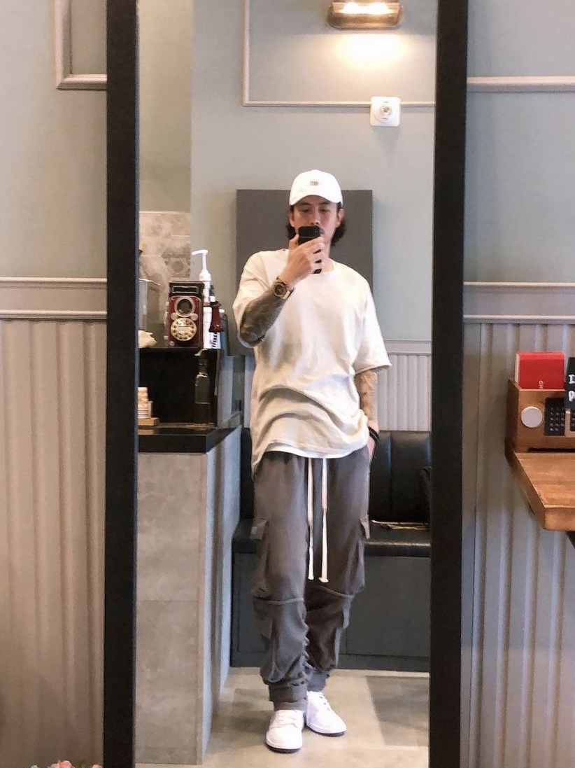 권혁민 (@crazy_crowz) 님의 게시물 | KREAM