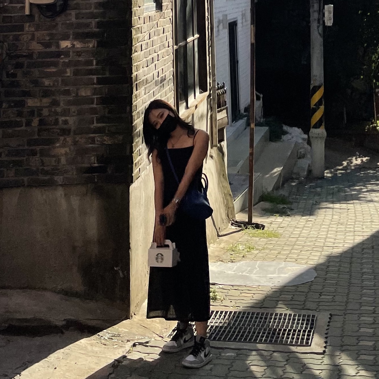 두나 (@_d2_n4) 님의 게시물 | KREAM