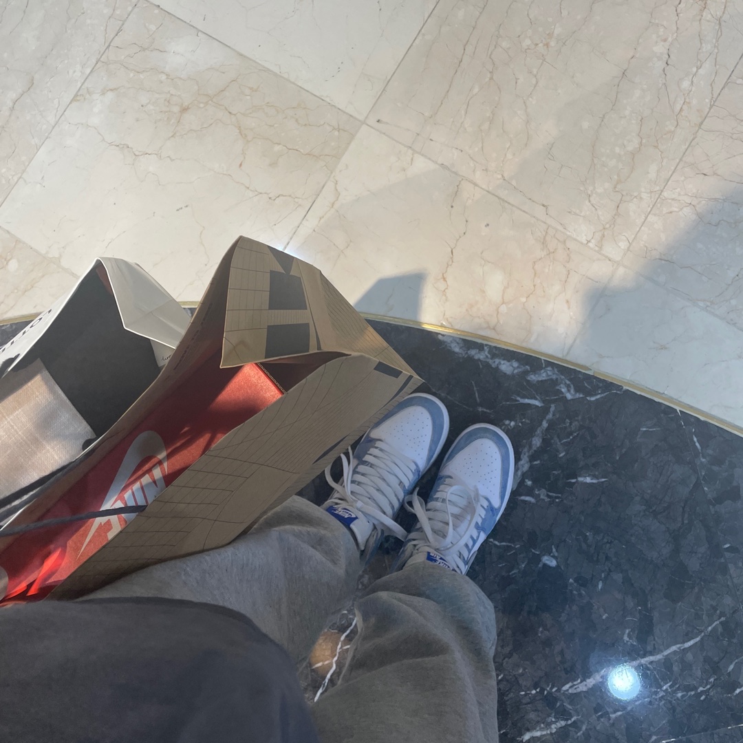 H (@hs012) 님의 게시물 | KREAM