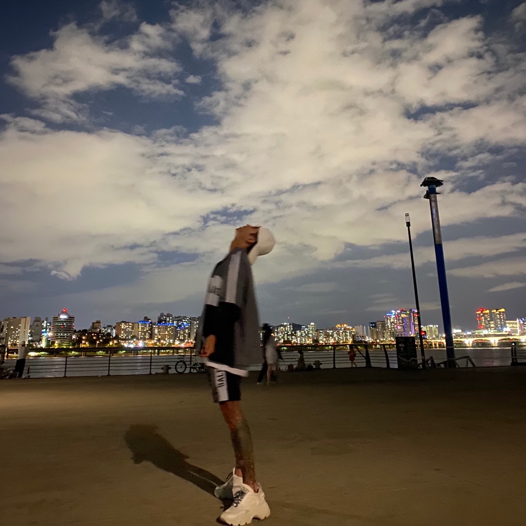 콩시니 (@khs_0305__) 님의 게시물 | KREAM