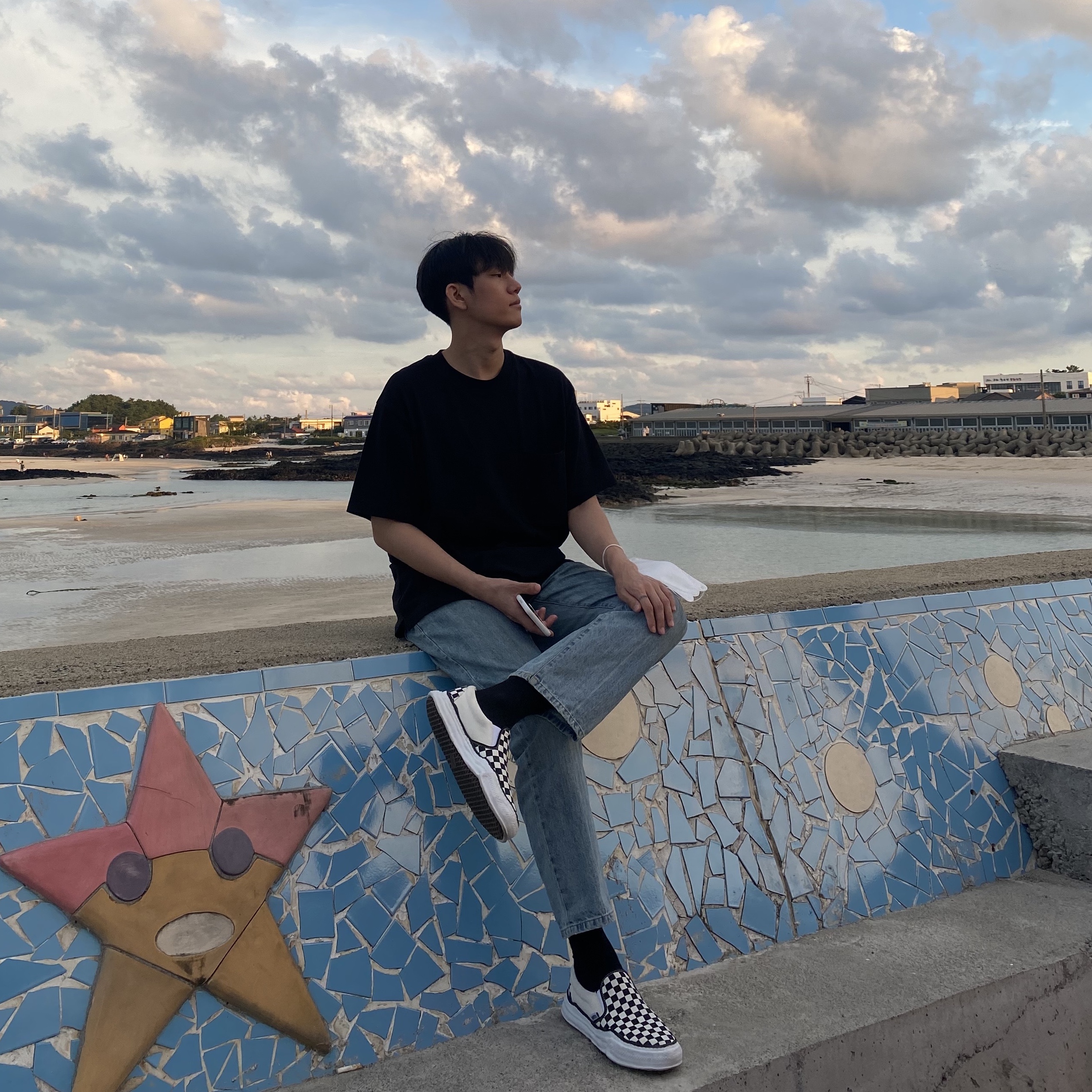 (@0ezehy) 님의 게시물 | KREAM