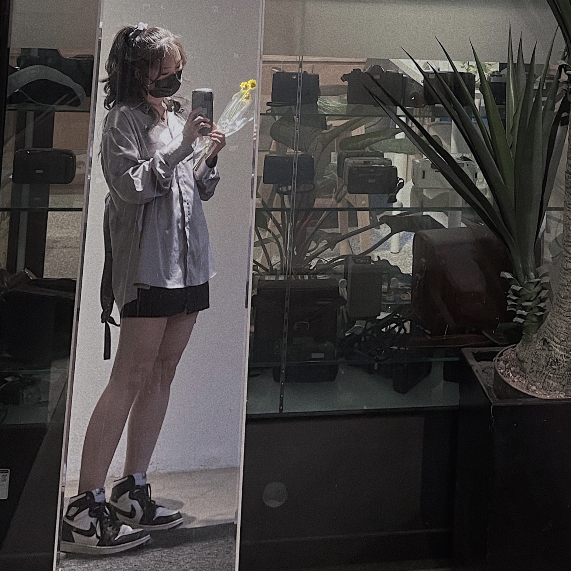 두나 (@_d2_n4) 님의 게시물 | KREAM