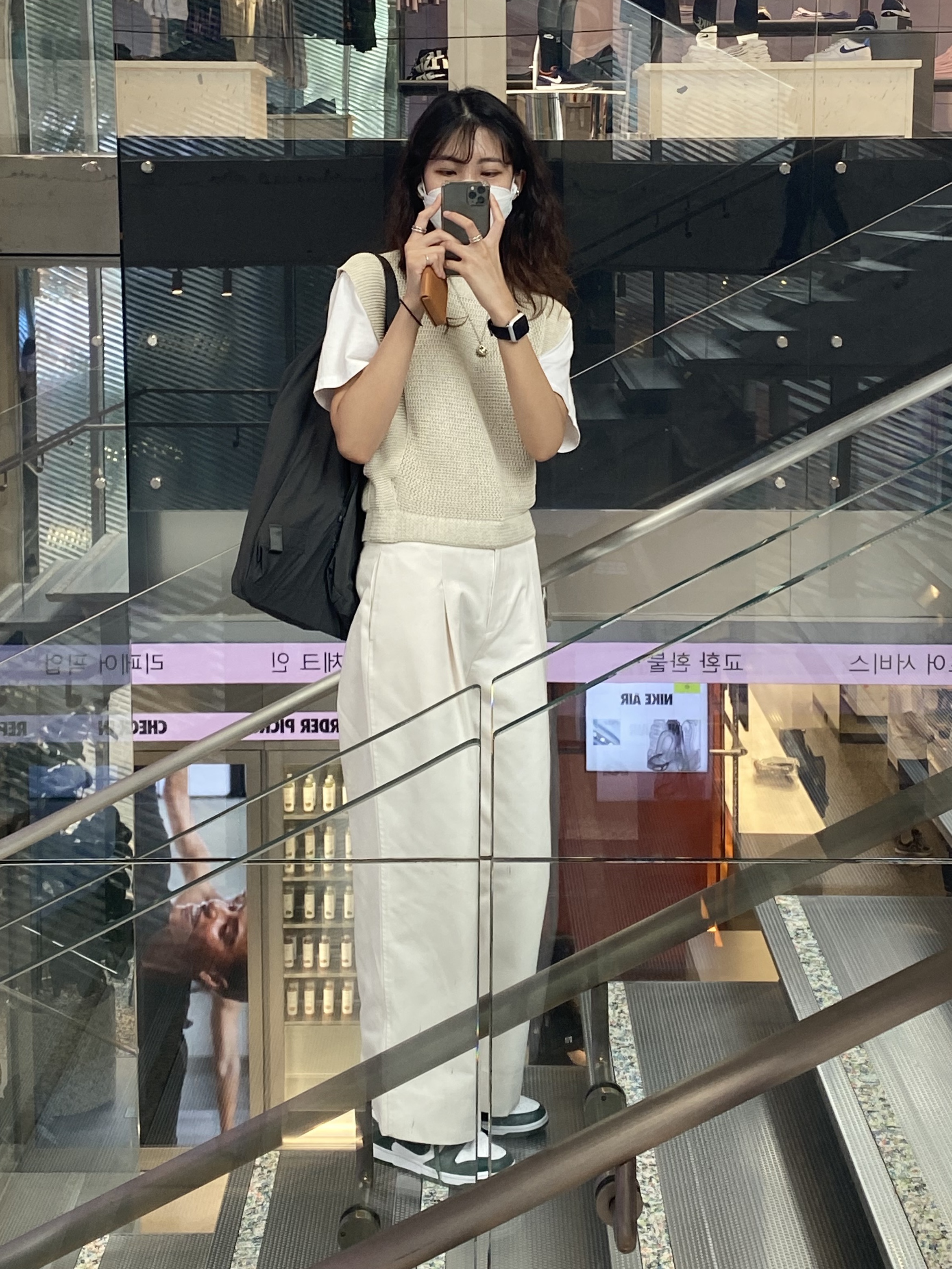 유리미 (@home1016_) 님의 게시물 | KREAM