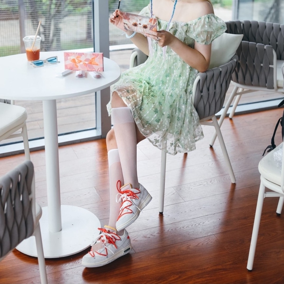 서빈 (@isgstudio) 님의 게시물 | KREAM