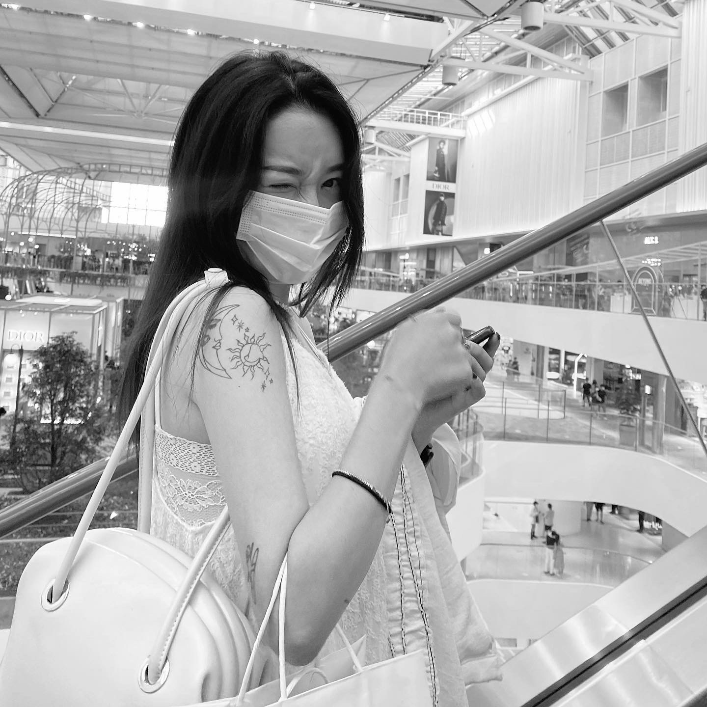 여리 (@chrispy.bee_) 님의 게시물 | KREAM