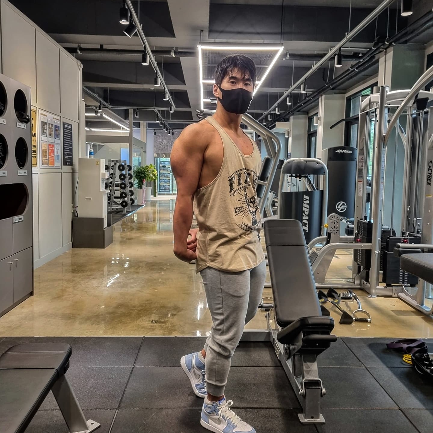 junwoong (@woong_____) 님의 게시물 | KREAM