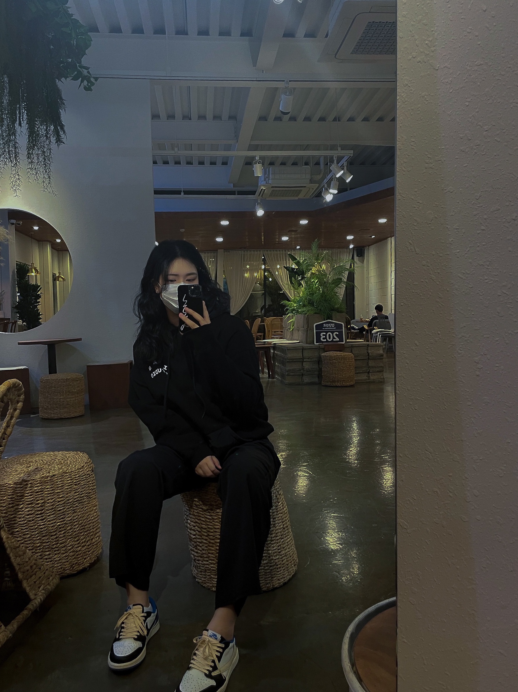 쑤 (@suin2) 님의 게시물 | KREAM