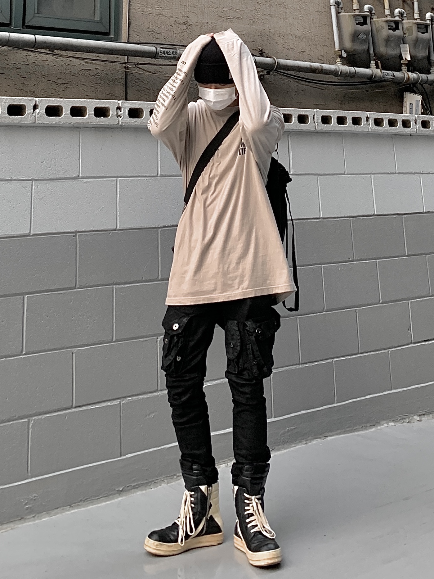 최성근 (@indigopunk) 님의 게시물 | KREAM