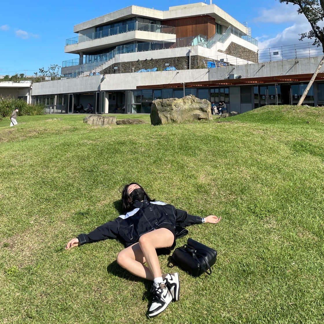 instagram : ... (@xx_moon_xx) 님의 게시물 | KREAM